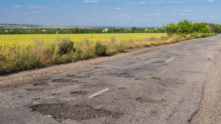 What Unmaintained Roads Cost the Average Driver in Every State - RateGenius